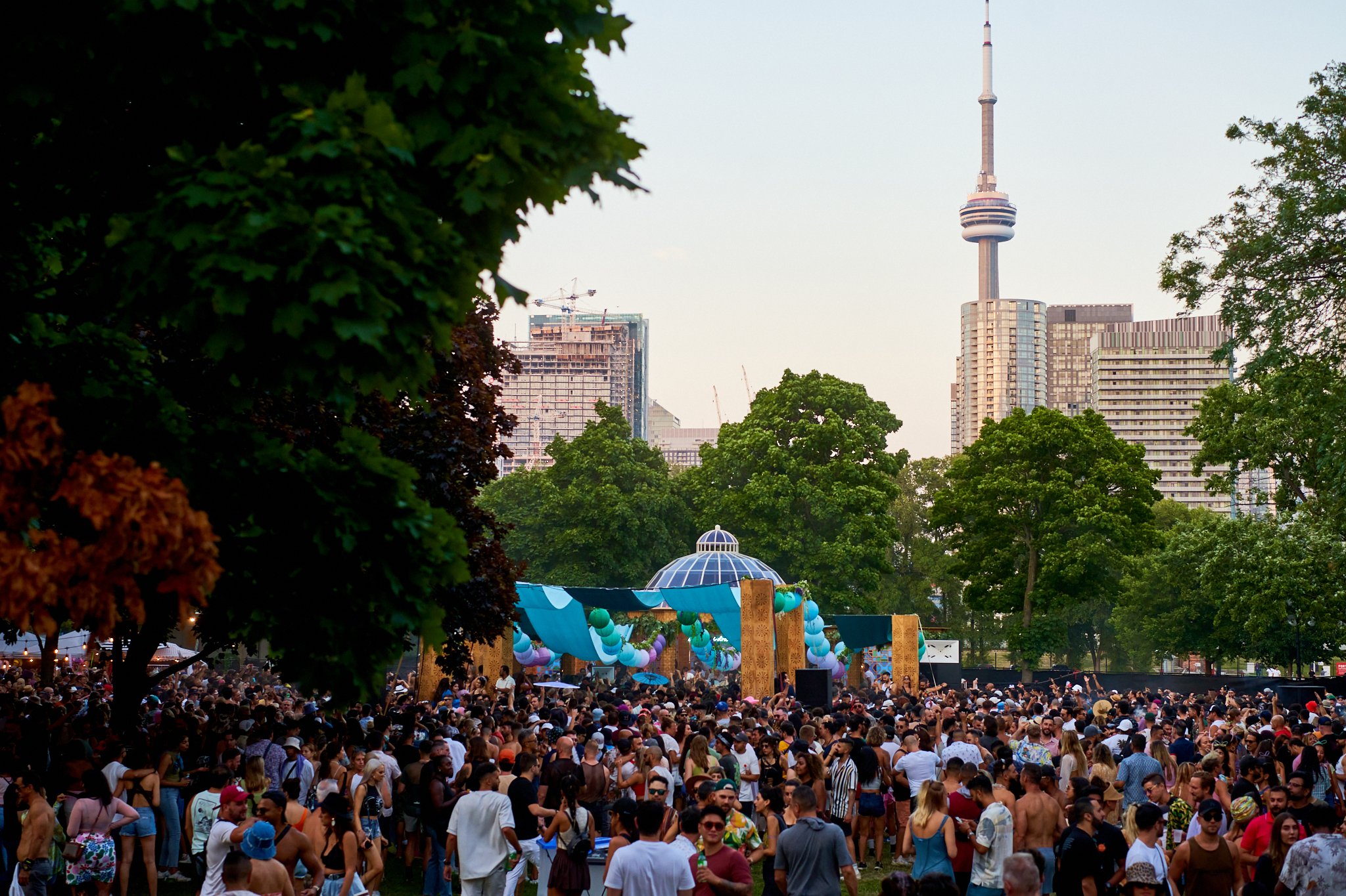 Regresa a Toronto festival de música electrónica - Latinos ...